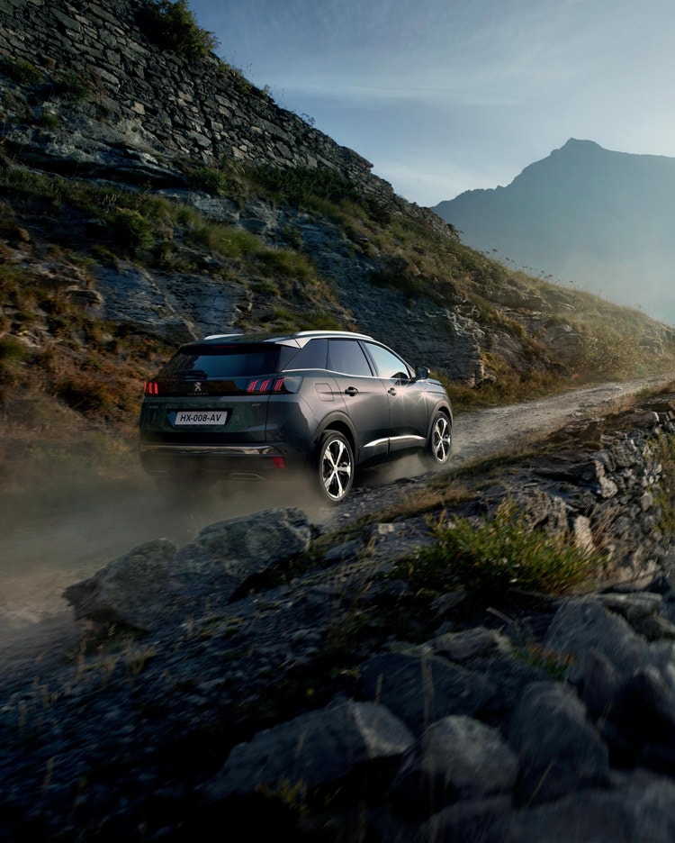 PEUGEOT 3008 HYBRID & PEUGEOT 3008 | Compact Plug-in Hybrid SUV