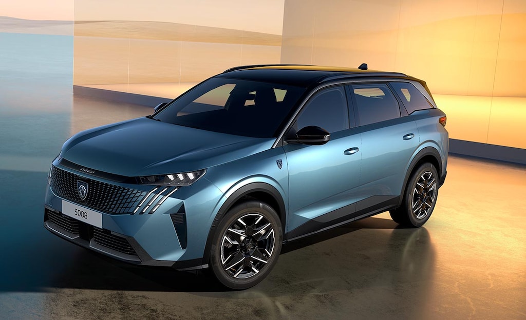 NEW PEUGEOT 5008 HYBRID